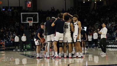 Zags stay in top 25 in newest AP poll | News | kxly.com