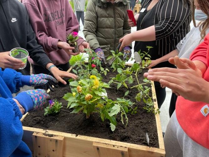 4 News Now Extreme Team brightens day with ‘Gardening for Grands’ | Extreme Team | kxly.com
