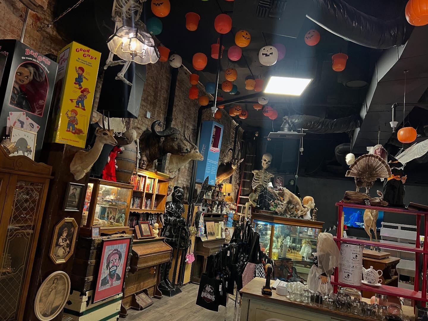 Downtown Spokane business owner pepper sprayed by alleged shoplifter ...