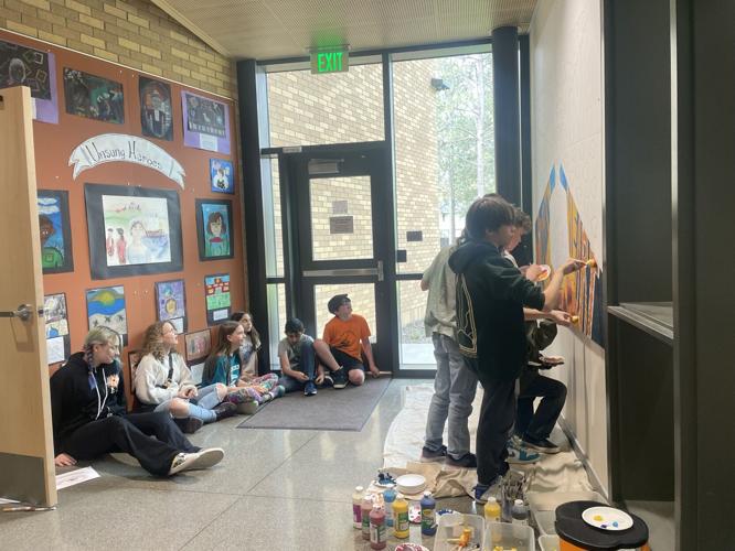 Students honor their school's namesake with mural | News | kxly.com