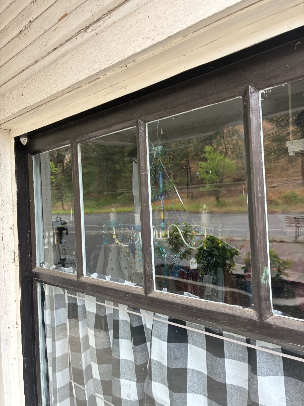 Multiple windows shot at small business in Spokane | News | kxly.com