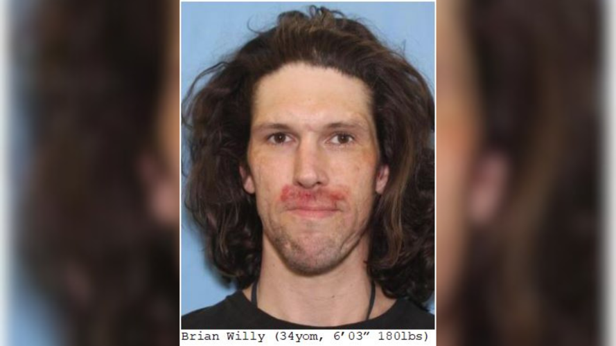 Post Falls standoff suspect wanted by police | News | kxly.com