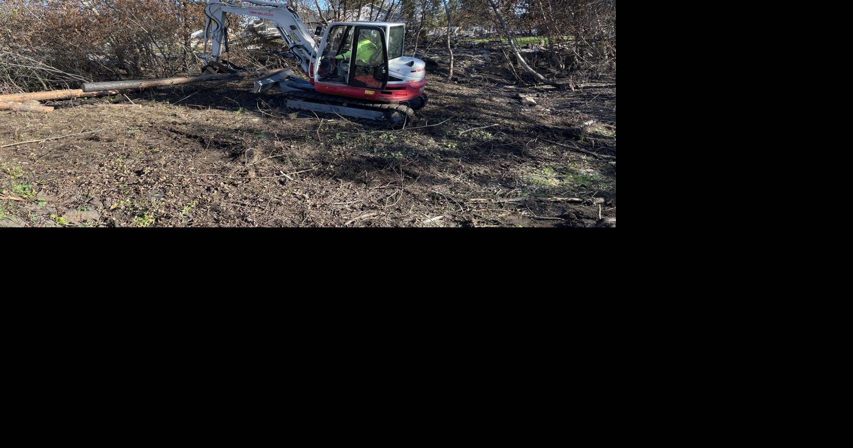 Extreme Team Day 2: Removing what's left of the burned trees in Medical ...