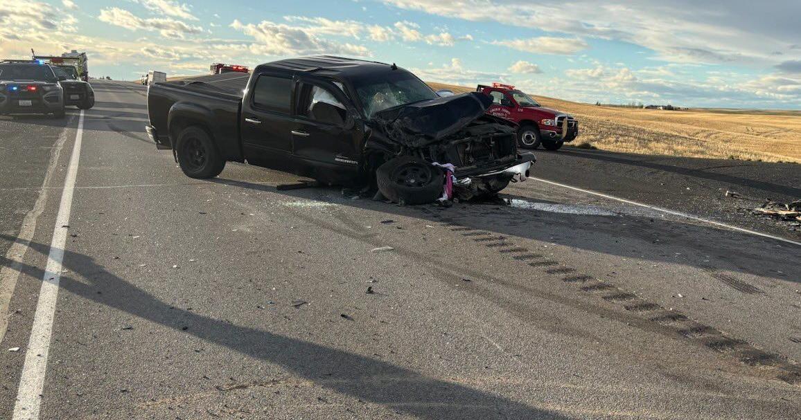 Three-vehicle crash on Highway 2 near Davenport leaves multiple injured ...