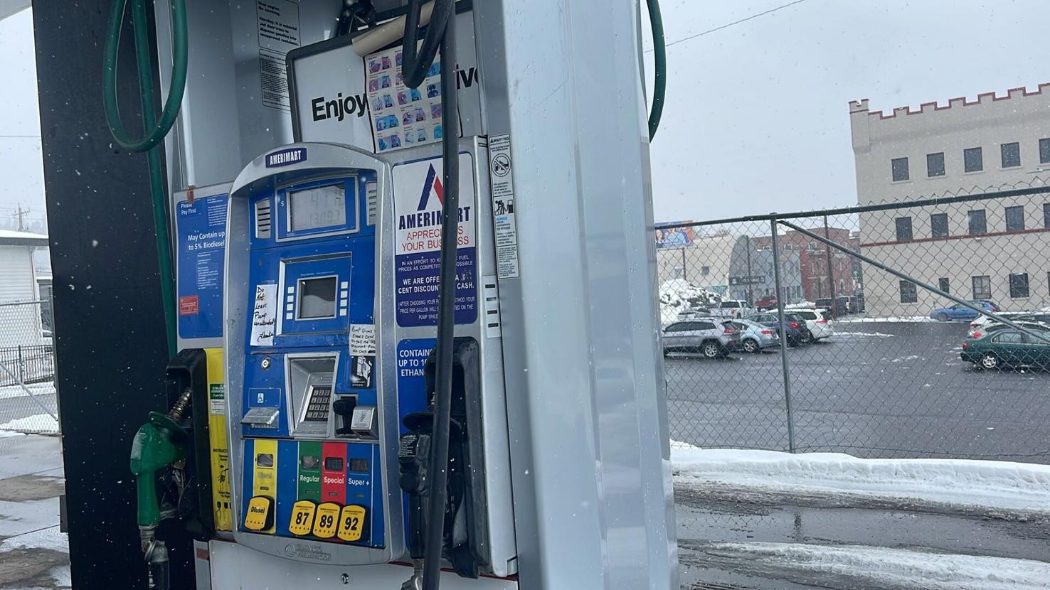 Gas prices in Spokane fall to $3.58 a gallon | News | kxly.com