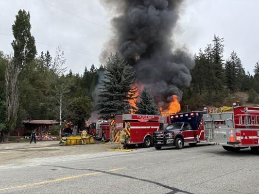Fire destroys Wolf Lodge Inn near Coeur d'Alene, three firefighters ...