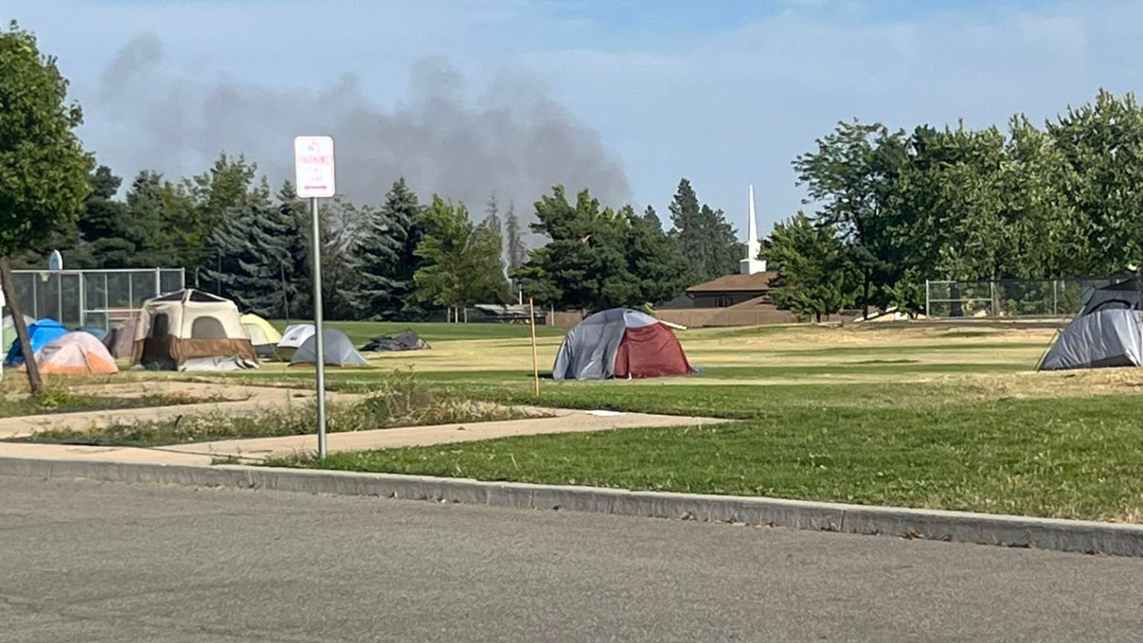 Evacuations lowered for wildfire burning near Cheney | News | kxly.com