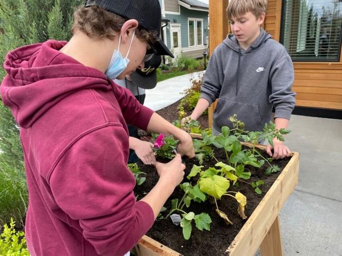 4 News Now Extreme Team brightens day with ‘Gardening for Grands’ | Extreme Team | kxly.com