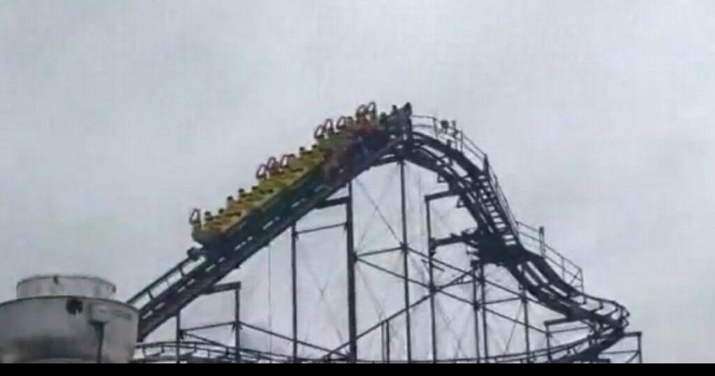 Passengers evacuated from stuck roller coaster | Entertainment | kxly.com