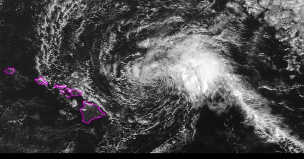 Tropical Storm Olivia makes landfall in Hawaii | National & World | kxly.com