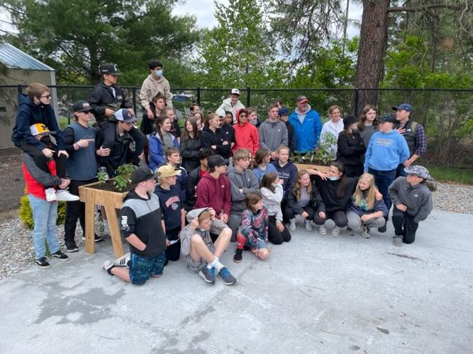 4 News Now Extreme Team brightens day with ‘Gardening for Grands’ | Extreme Team | kxly.com