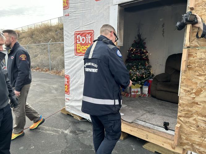 How to keep your house safe from Christmas tree fires this holiday ...