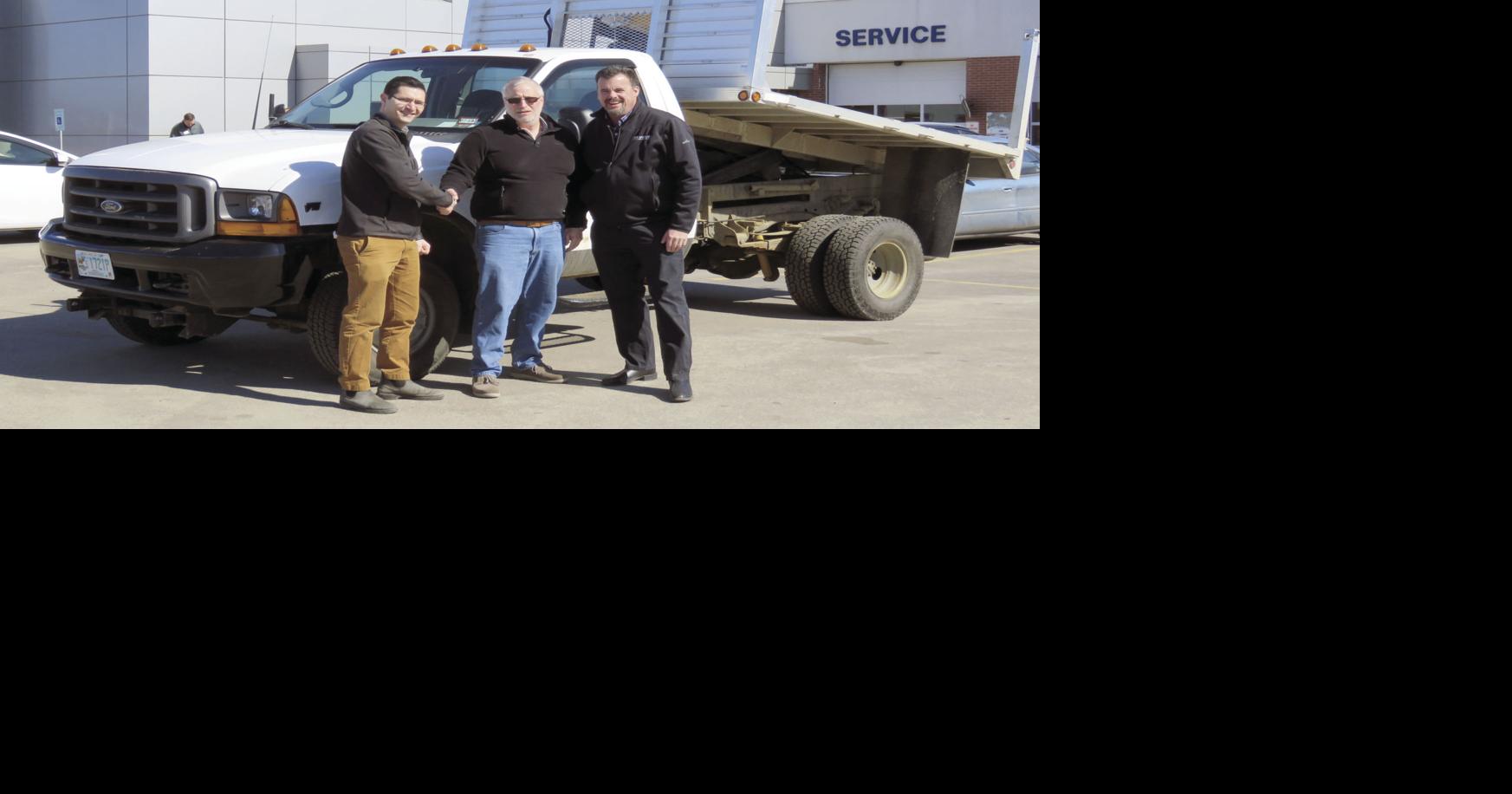 Many hands make life work at Plowshare Farm | Local | laconiadailysun.com