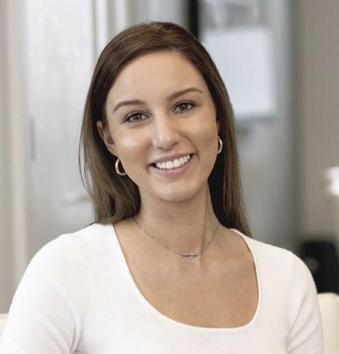 RE/MAX Bayside welcomes Stephanie Lerp | Columns | laconiadailysun.com