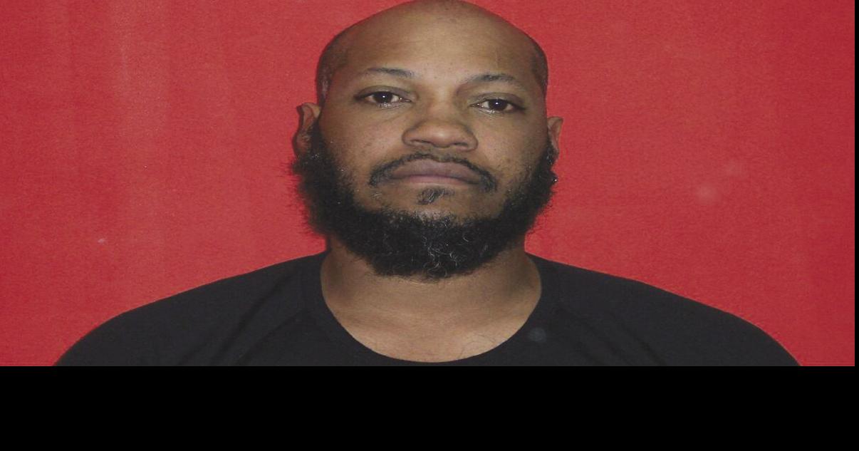 Gunfight on Baldwin Street started as argument between rivals | Local ...