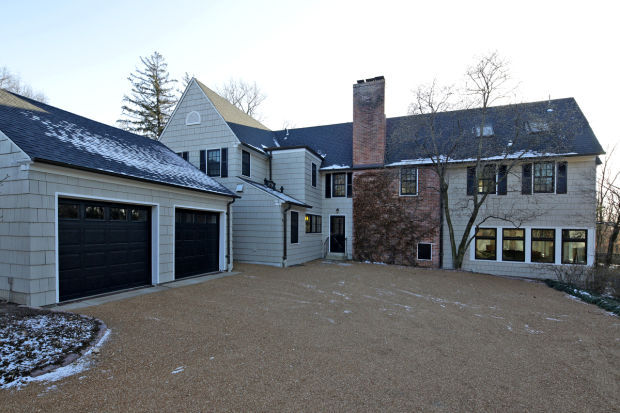 Distinctive Property: 12 Upper Ladue Road