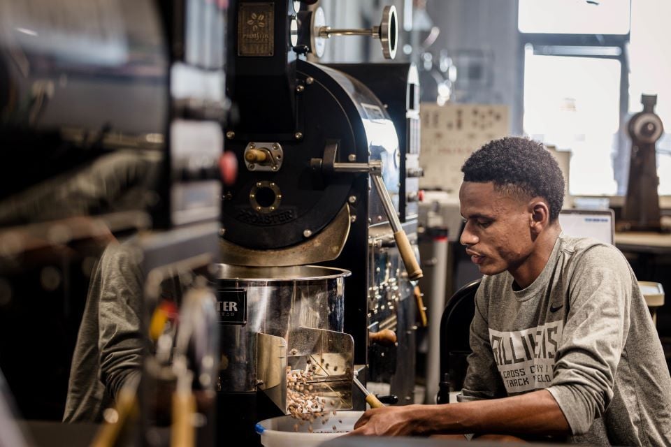 SLU startup Moii Coffee connects global roasters, producers