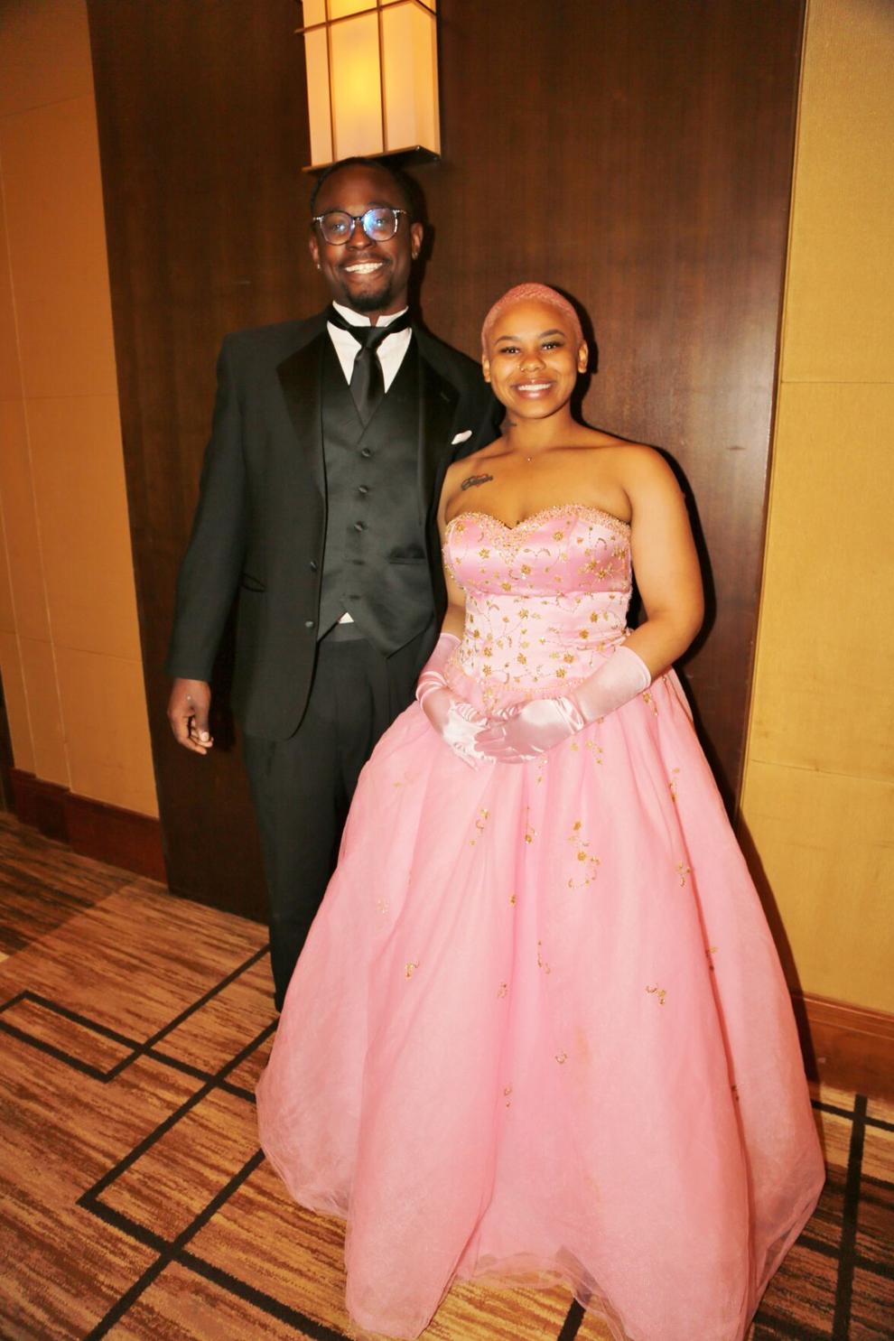 CHUMS St. Louis' Mardi Gras Masque Ball