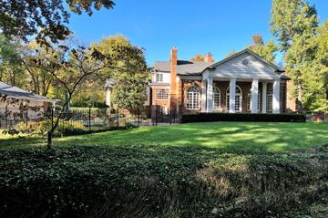 12 Glenview Road, Ladue