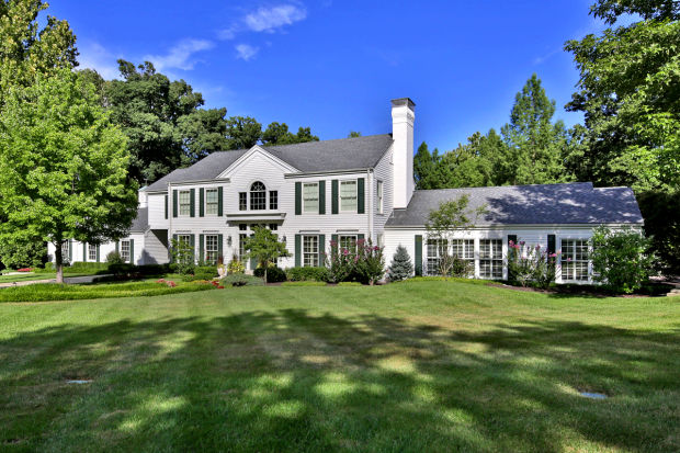 18 Country Life Acres
