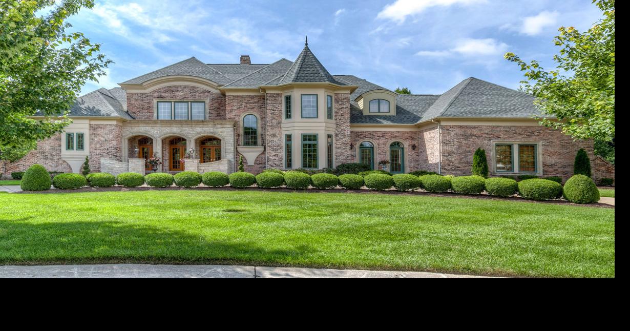Distinctive Property: 1173 Greystone Manor Parkway
