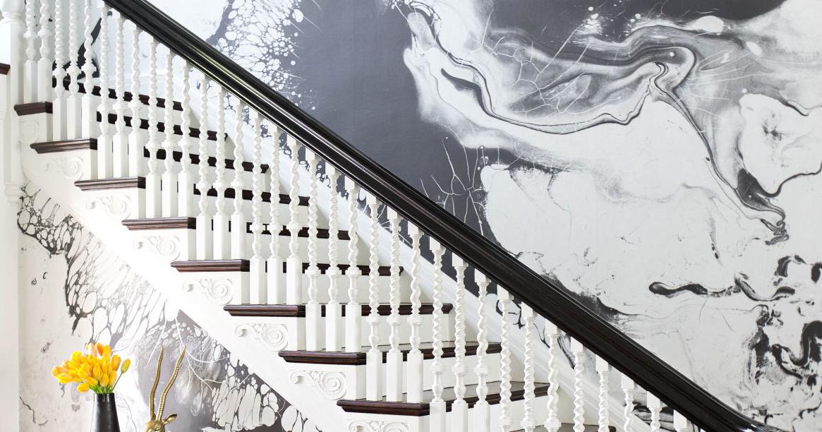 Jessie Miller's Foyer Design Creates a Dramatic Entrance