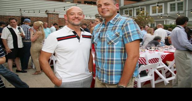 Tim Metz, Sean Olson