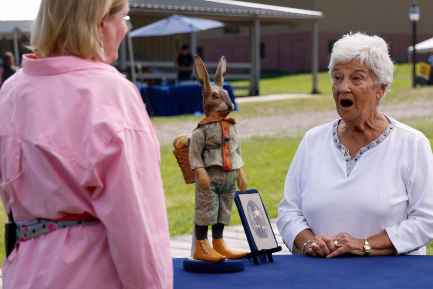 'Antiques Roadshow' stops in St. Louis for anniversary tour