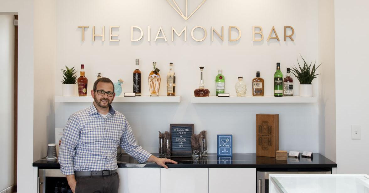 The Diamond Bar Provides a Custom Shopping Experience