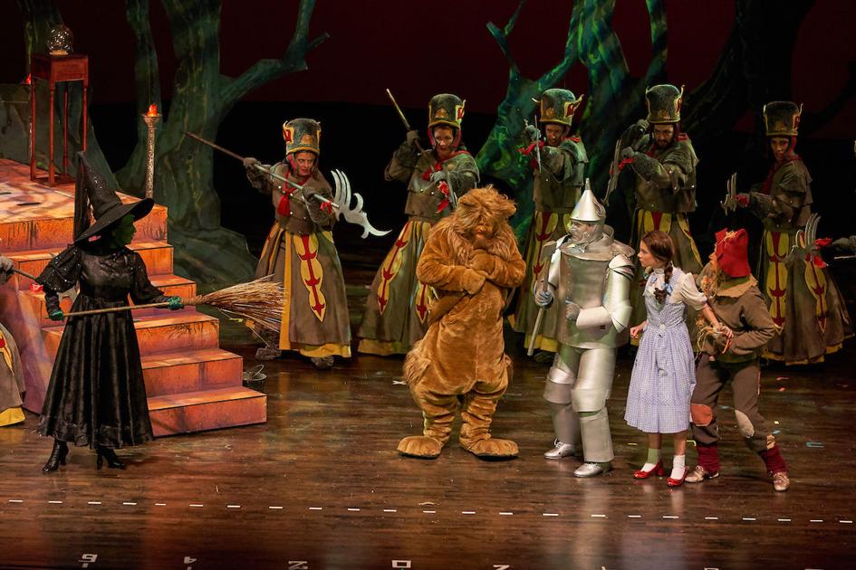 Variety Children's Theatre Stages Magical Presentation of 'The Wizard ...