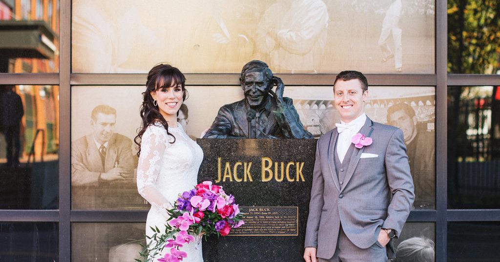 The Big Wedding Issue: Sara Beuckman & Brent Faron