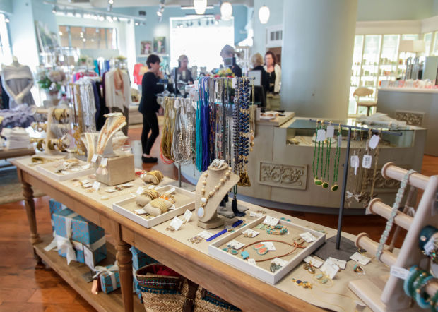 St. Louis Shops: The Boulevard Saint Louis