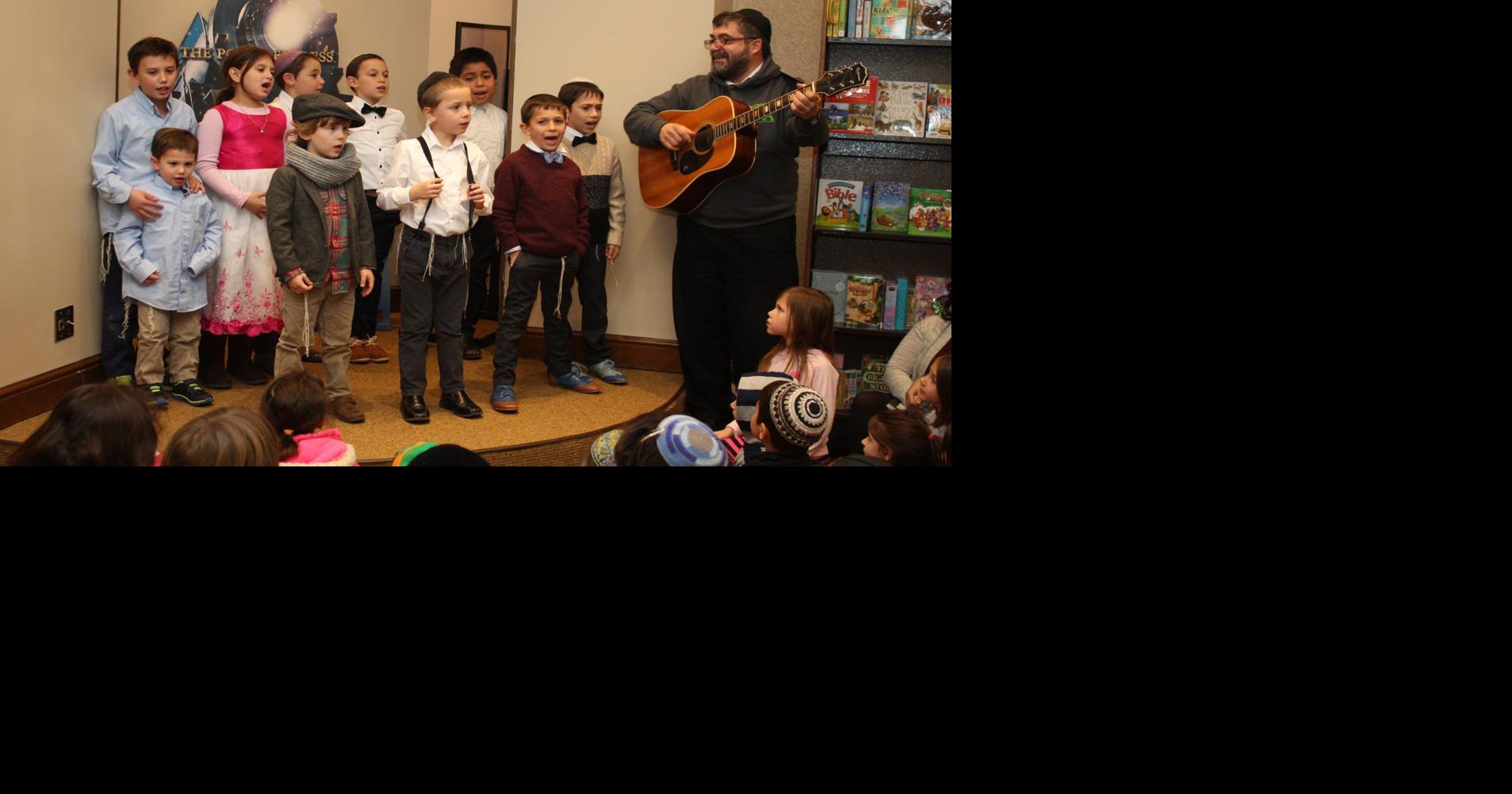 Hanukkah Celebration coming to Schnucks Ladue Crossing tomorrow