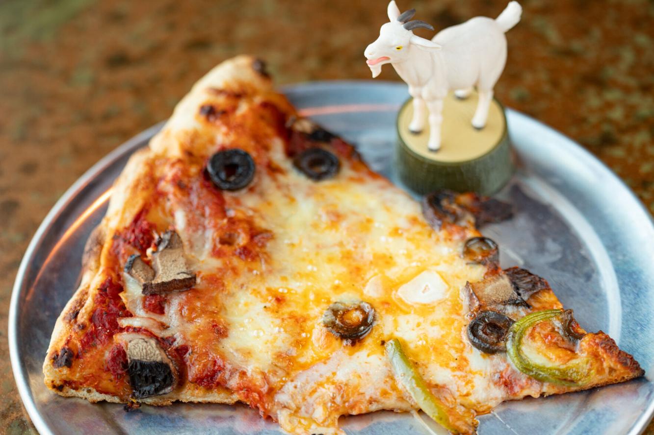 The Headless Bat pizzeria opens in Tower Grove South