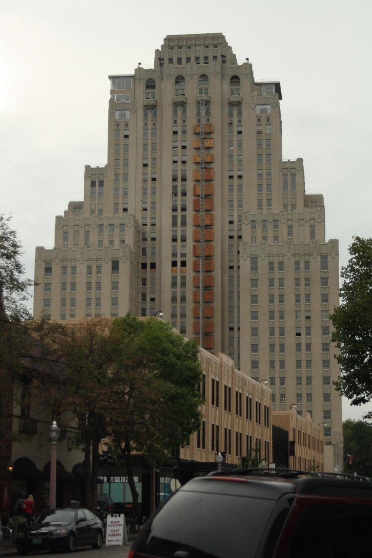 An inside look at 3 famed historic hotels in St. Louis