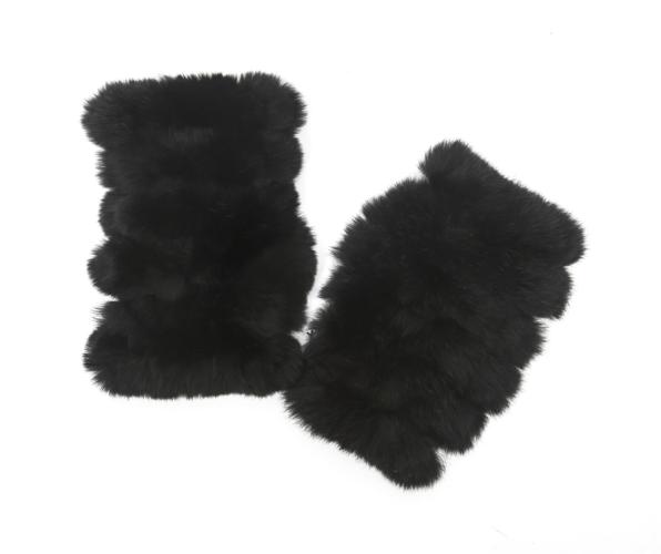 Make a Statement: Modern Mittens