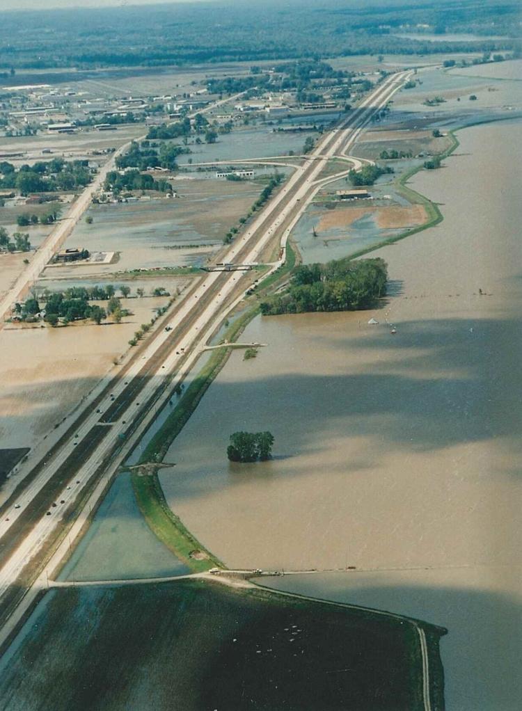 A look back at the Great Flood of 1993 in the St. Louis area