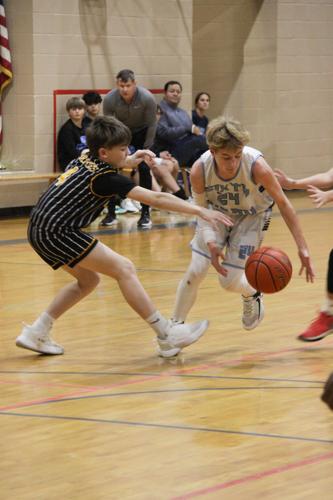 GALLERY: Boys Basketball- LKMS vs SWMS | Multimedia | lafourchegazette.com