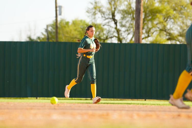 GALLERY: CLHS Softball vs CCA | Multimedia | lafourchegazette.com