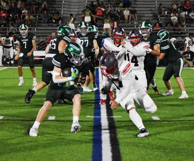 Dupre scores 4 TDs as South Terrebonne wins first game | Local News ...
