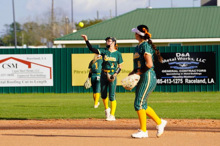 GALLERY: CLHS Softball vs CCA | Multimedia | lafourchegazette.com