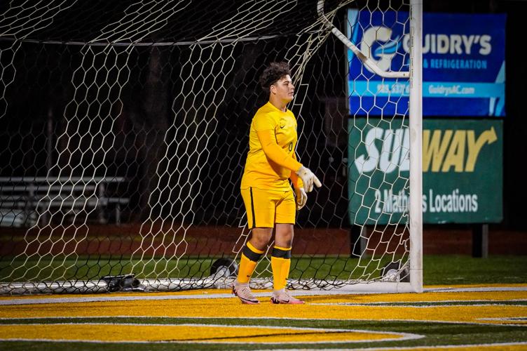 GALLERY: CLHS Boys Soccer vs Terrebonne | Multimedia | lafourchegazette.com
