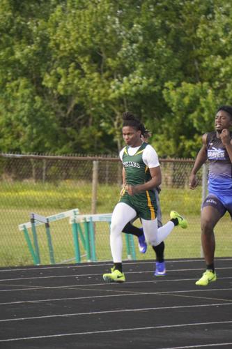 Photo Gallery: Freshmen Track Meet | Multimedia | lafourchegazette.com