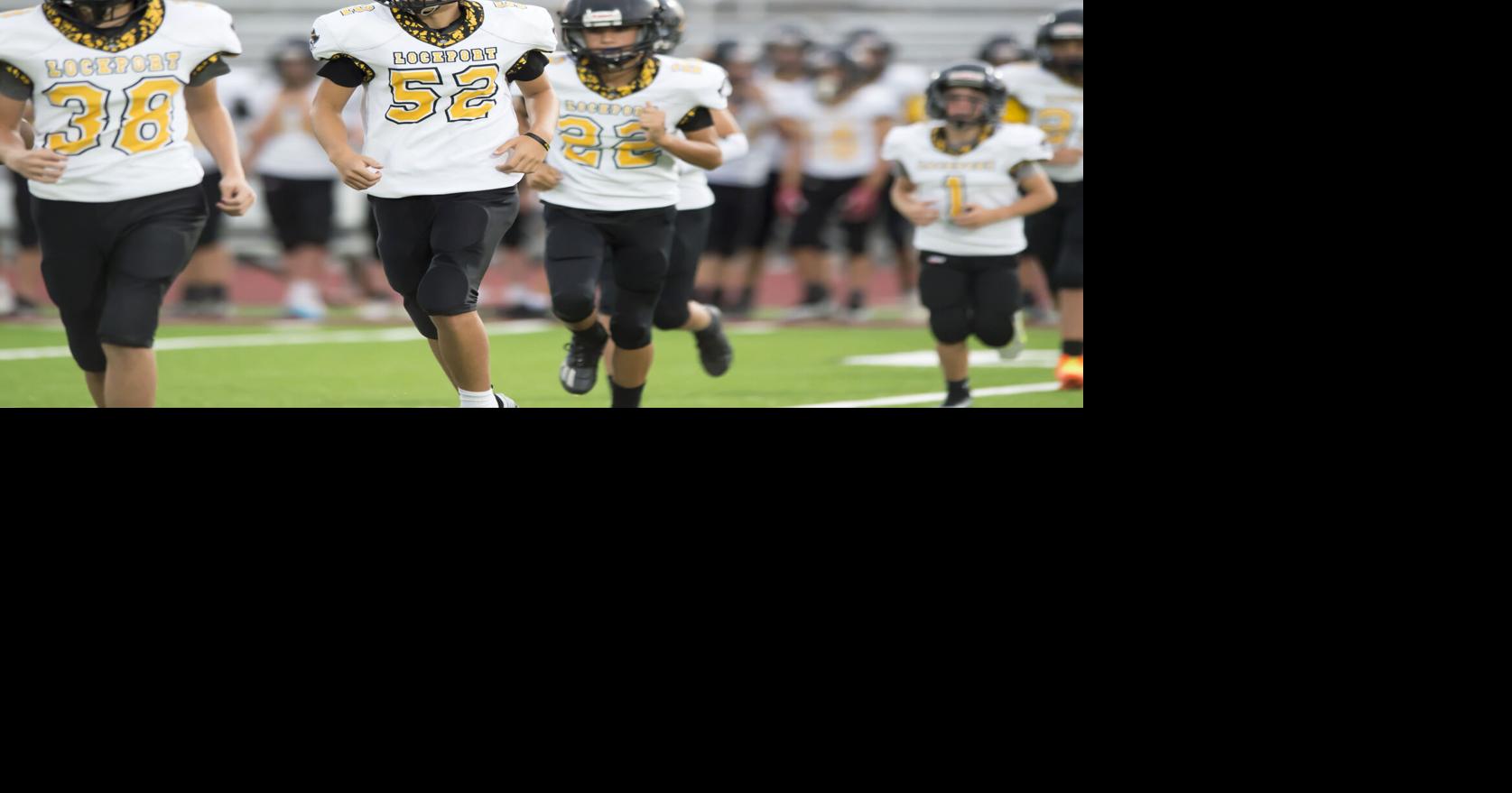 GALLERY: LKMS vs EDW Football | Local School | lafourchegazette.com