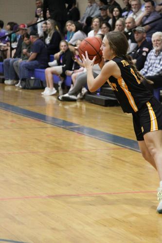 GALLERY: Girls Basketball- LKMS vs SWMS | Multimedia | lafourchegazette.com