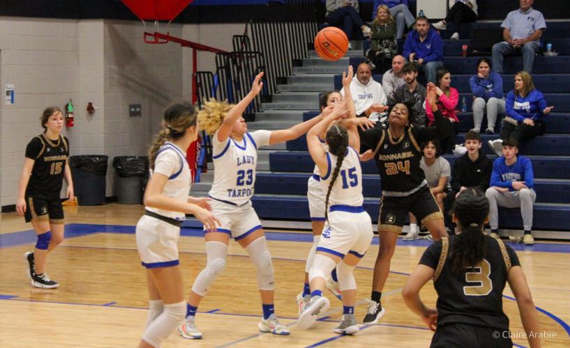 Photo Gallery: SLHS vs Bonnabel | Multimedia | lafourchegazette.com