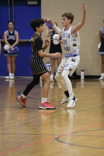 GALLERY: Boys Basketball- LKMS vs SWMS | Multimedia | lafourchegazette.com