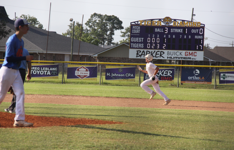 GALLERY: Swampland Baseball- Thibodaux High School vs HL Bourgeois- JV ...