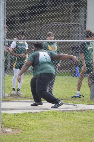 Photo Gallery: Freshmen Track Meet | Multimedia | lafourchegazette.com