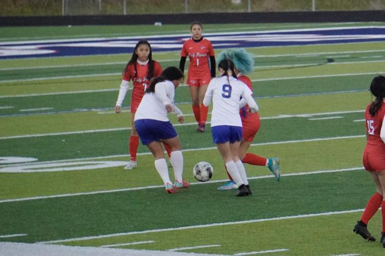 GALLERY: Tarpon boys' top Ellender; Lady Patriots win girls' match ...